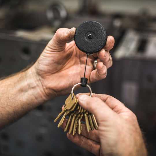 ORIGINAL Retractable Keychain in Vintage Chrome or Vinyl Black – KEY-BAK