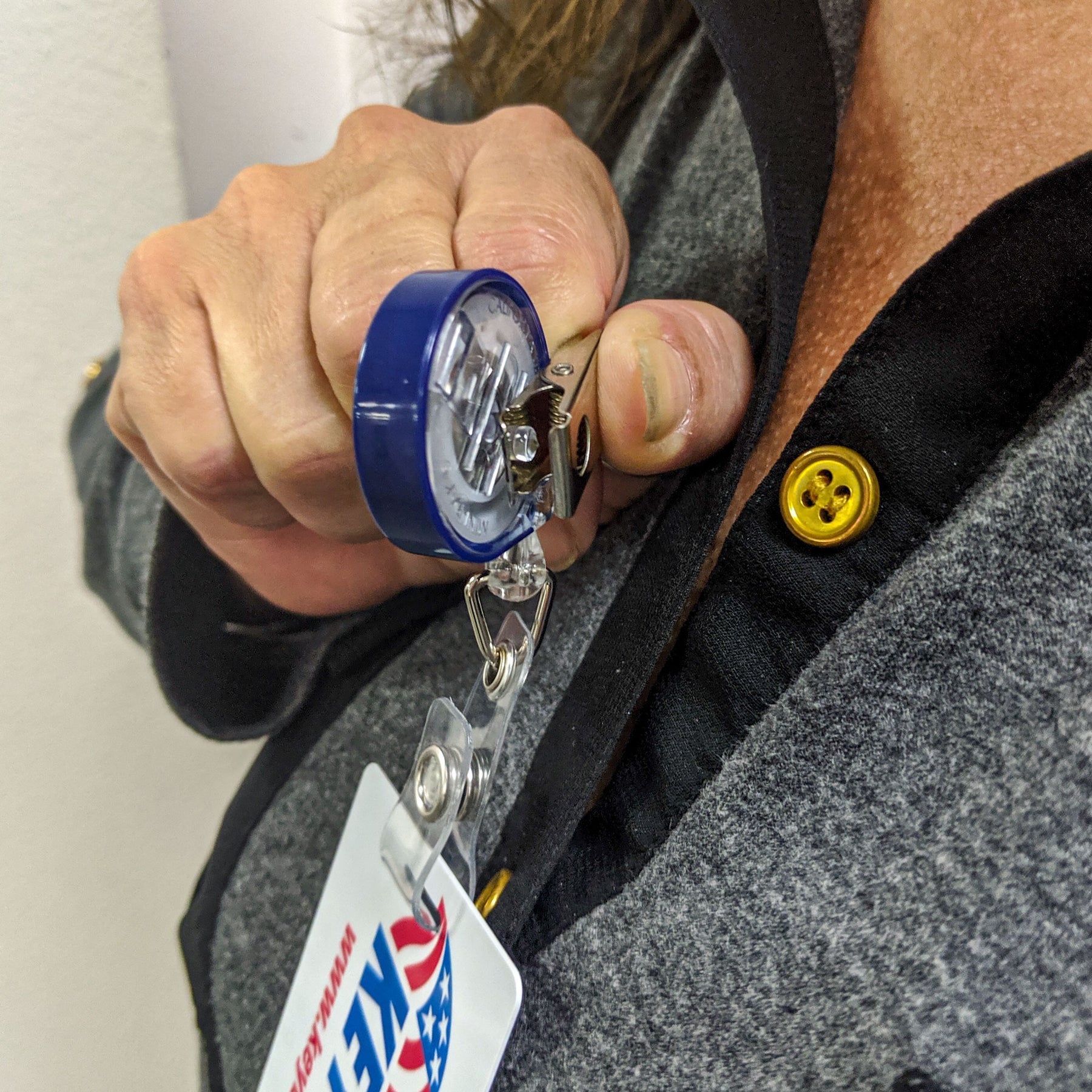 MINI-BAK® Retractable Badge Holder – KEY-BAK